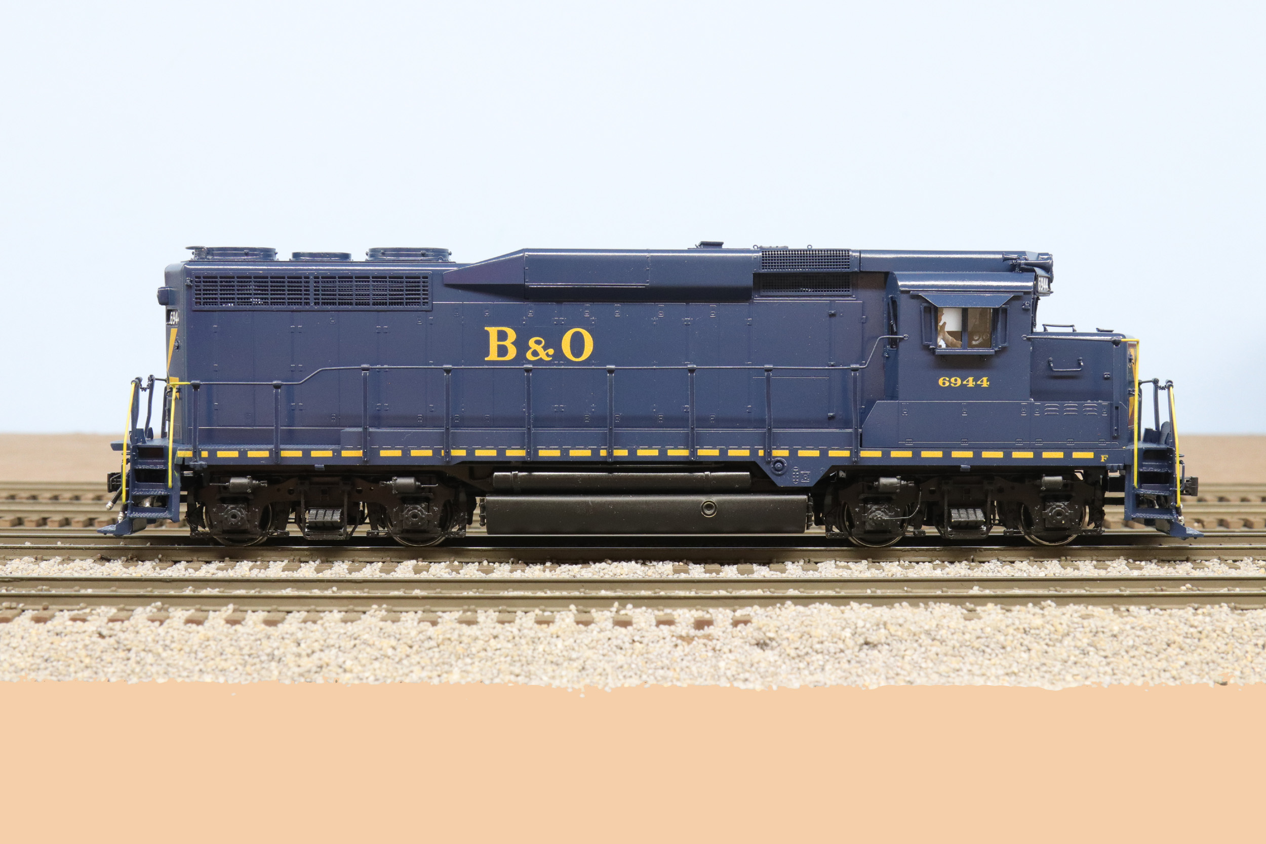 Lanes Trains S Scale B&O GP30 6944
