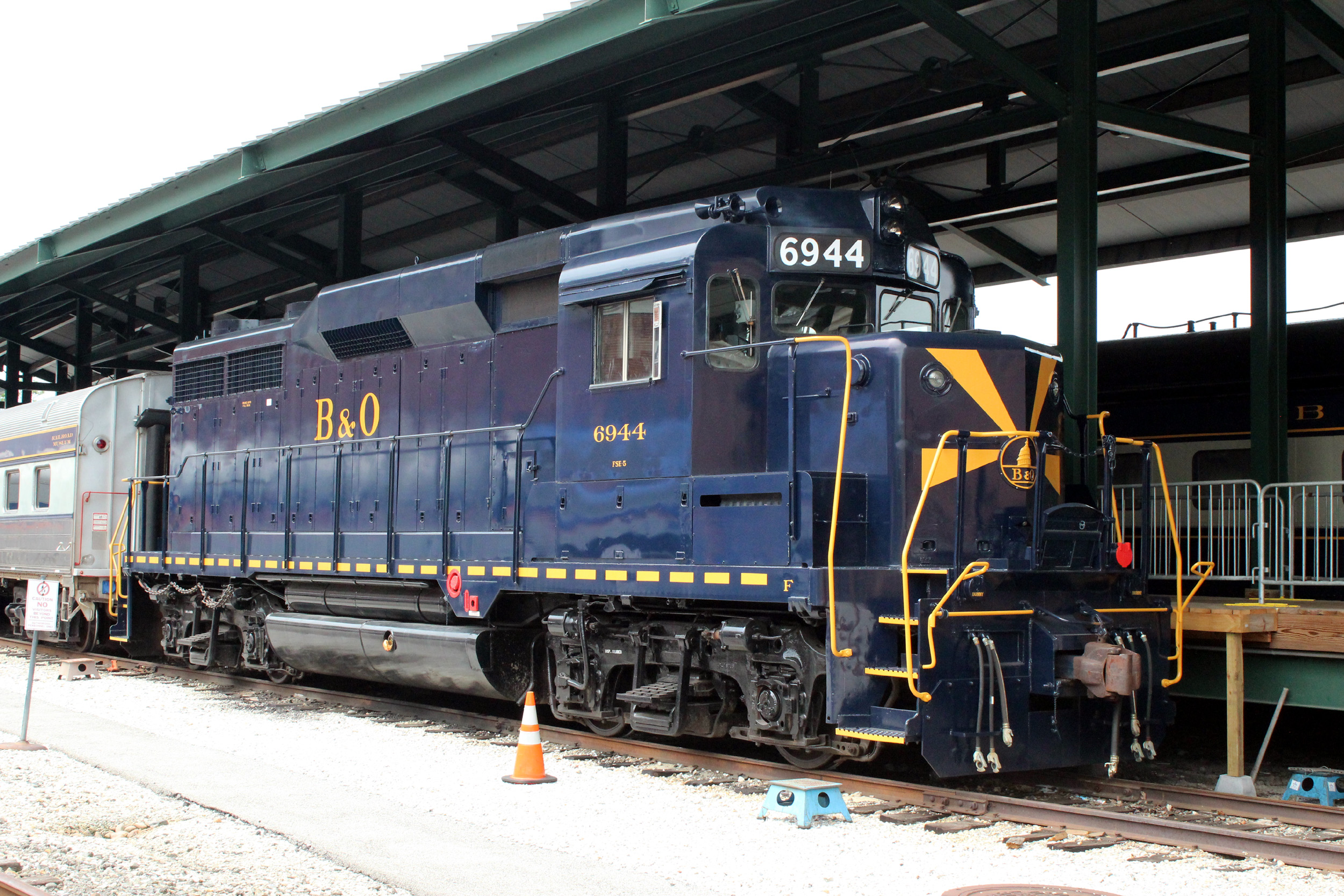 Lanes Trains S Scale B&O GP30 6944